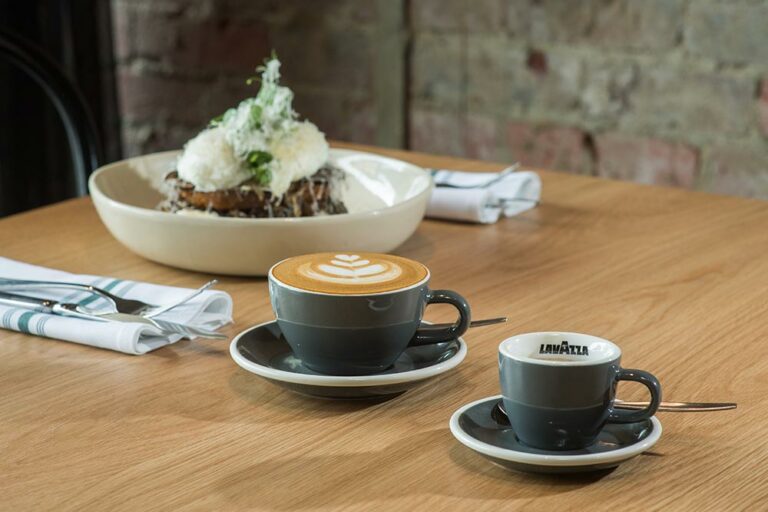 Commercial Coffee Machines for Hospitality | Lavazza Business Solutions